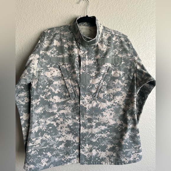 U.S. Army | Jackets & Coats | Army Combat Uniform Jacket | Poshmark